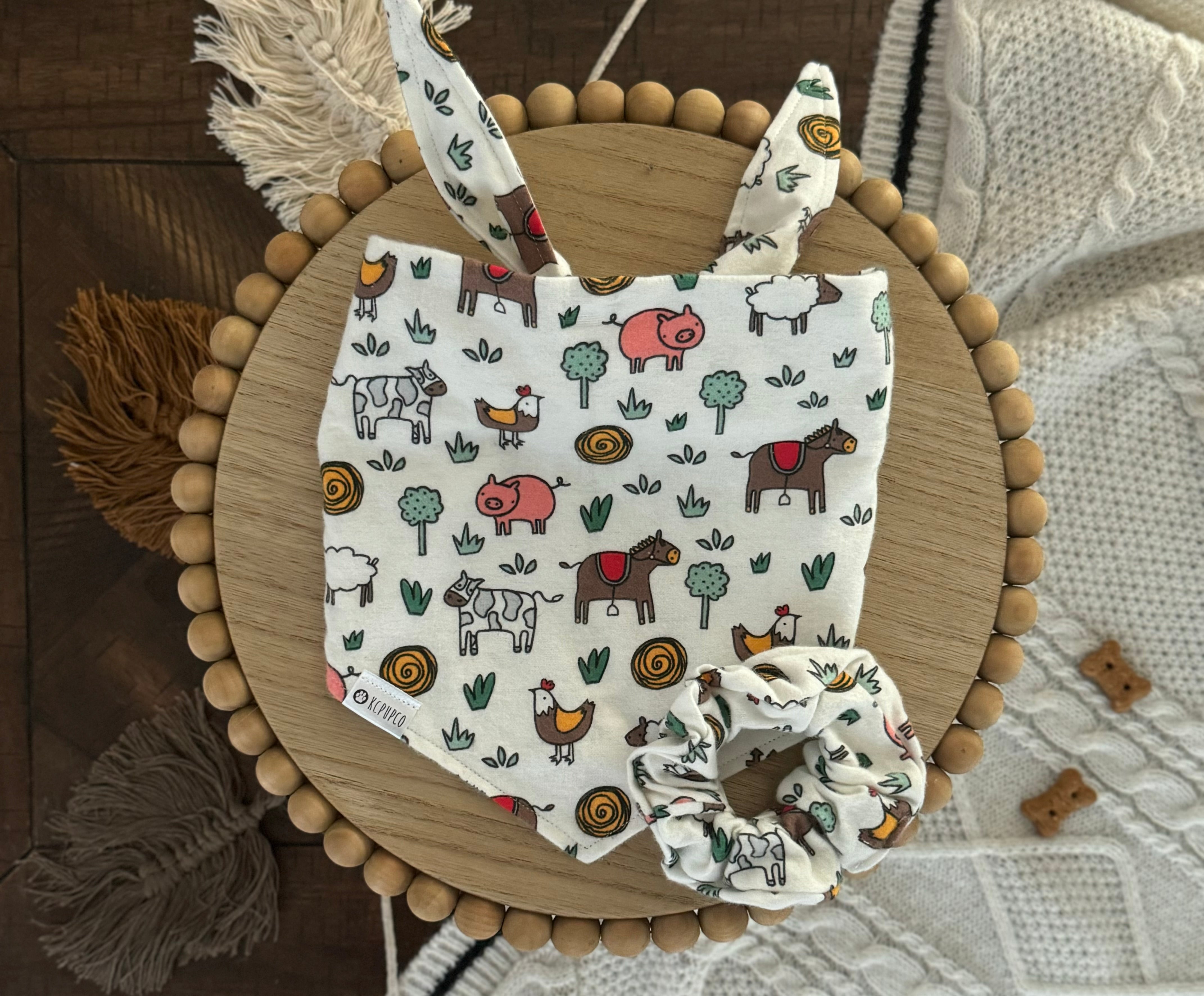 Farmstead Bandana | Farm Animals on White Flannel Tie On Bandana – kcpupco